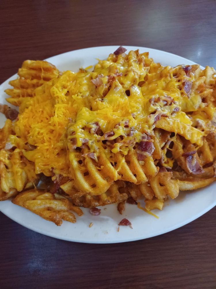 THE CO-OP GRILL - Updated July 2025 - 10 Photos & 10 Reviews - 959 N ...