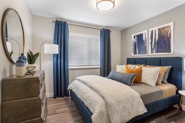 ORION ELK GROVE - Updated December 2025 - 21 Photos - 991 Charlela Ln ...