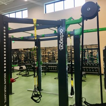 Das Rec - 17 Photos & 16 Reviews - Circuit Training Gyms - 345 Landa St ...