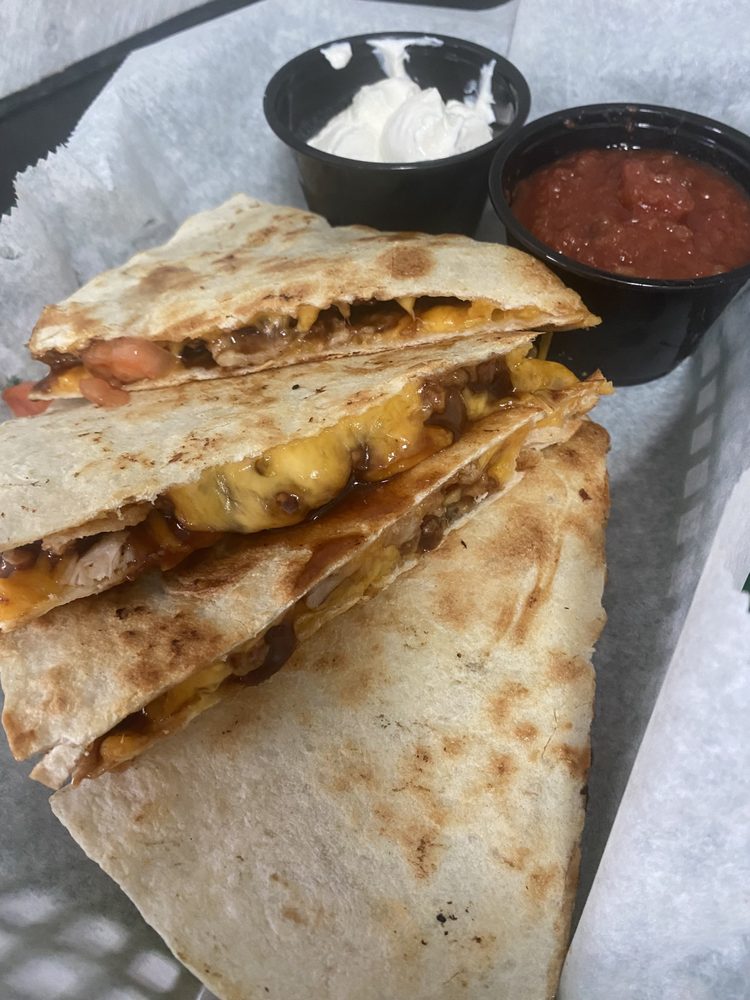 CHEESY CHARLIE - Updated July 2025 - 13 Photos - 201 Mechanic St ...