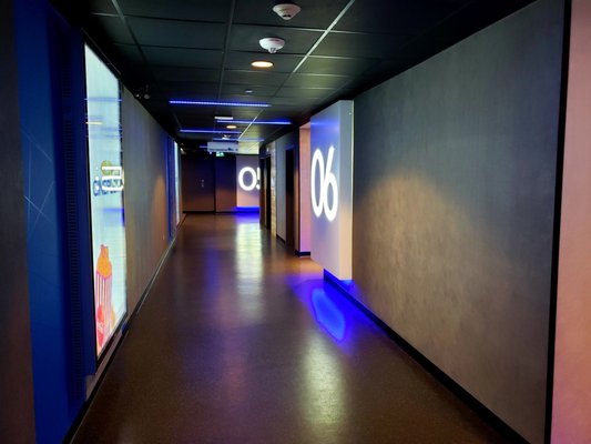 CINEPLEX CINEMAS PARK ROYAL AND VIP - 55 Photos & 37 Reviews - 3000 ...