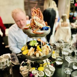 WARREN - NAPLES - Updated September 2025 - 134 Photos & 96 Reviews ...