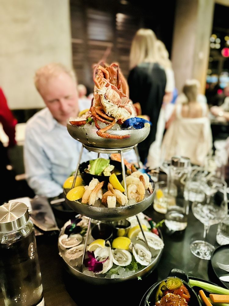 WARREN - NAPLES - Updated April 2025 - 126 Photos & 84 Reviews - 111 ...