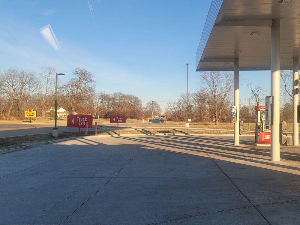 SPEEDWAY - Updated December 2025 - 201 North Ave, Ina, Illinois - Gas ...