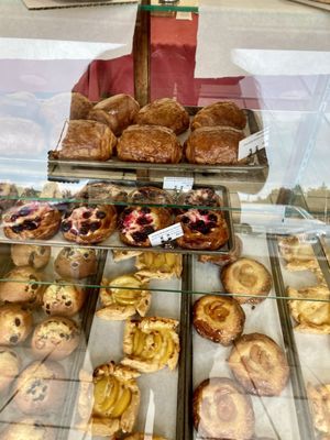 PENINSULA PASTRIES - Updated August 2025 - 91 Photos & 126 Reviews ...