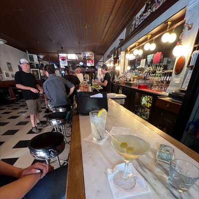 PAUL & JERRYS SALOON - Updated October 2025 - 34 Photos & 51 Reviews ...