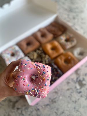 SQUARE DONUT - Updated June 2025 - 128 Photos & 92 Reviews - 15825 W ...