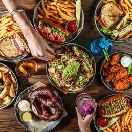 DRAFTKINGS SPORTSBOOK AT WRIGLEY FIELD - Updated December 2025 - 79 ...