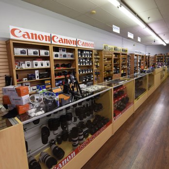 Discount camera stores store