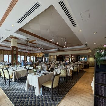 ALBERTO’S ON FIFTH - Updated December 2025 - 215 Photos & 274 Reviews ...