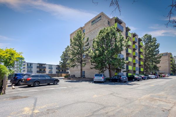 THE HELIX - Updated October 2025 - 58 Photos - 1017 S Birch St ...