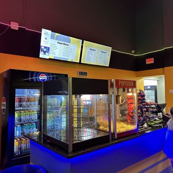 SUPER LLAMA - Updated January 2025 - 45 Photos & 16 Reviews - 6505 W ...