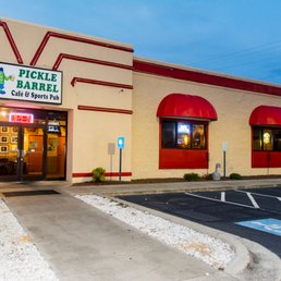 PICKLE BARREL CAFE & SPORTS PUB - DUBLIN - Updated December 2025 - 37 ...