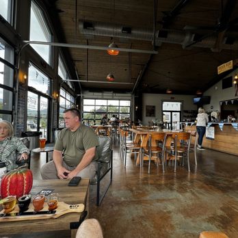 NOFO BREW - Updated November 2025 - 32 Photos & 21 Reviews - 1939 Helen ...