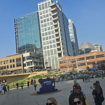 GALLAGHER SQUARE - Updated November 2024 - 119 Photos & 37 Reviews ...