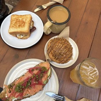 STABLE CAFE - Updated June 2024 - 640 Photos & 655 Reviews - 2128 ...