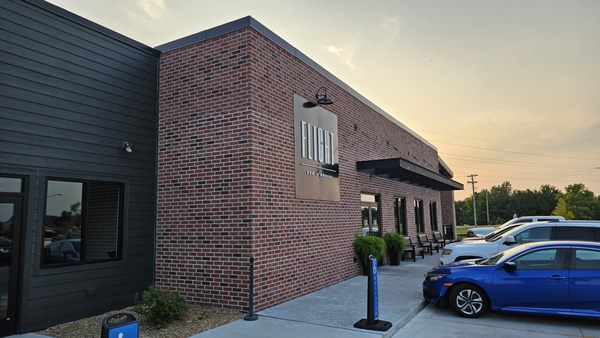 FLIGHT BAR AND GRILL - Updated December 2025 - 60 Photos & 55 Reviews ...