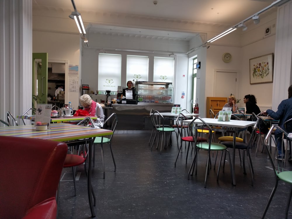 THE WHITE HOUSE - Updated July 2025 - 70 Niddrie Mains Road, Edinburgh ...