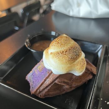 HALLS ON 5TH - Updated September 2025 - 98 Photos & 28 Reviews - 15 E ...