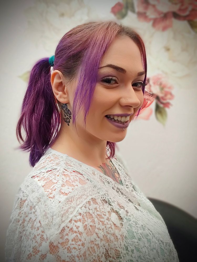 TALIA RENAE AT COCO ROSE BEAUTY - 206 E Indiana Ave, Coeur d'Alene ...