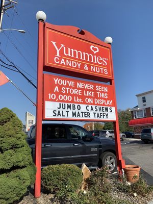 YUMMIES CANDY & NUTS - 106 Photos & 97 Reviews - Candy Stores - 384 US ...