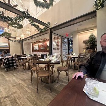 SANDBAR - Updated August 2025 - 636 Photos & 303 Reviews - 55 Main St ...