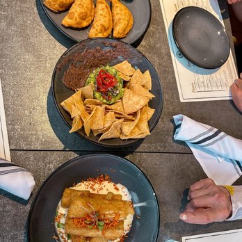 LIVERY - INDIANAPOLIS - Updated February 2025 - 2592 Photos & 1436 ...