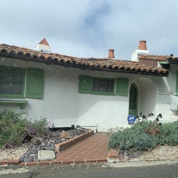 MUNCHKIN HOUSE - Updated December 2025 - 11 Photos - 7477 Hillside Dr ...