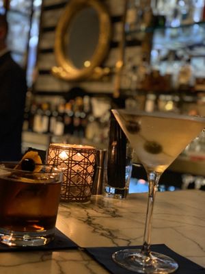 THE CHARLES - 443 Photos & 294 Reviews - 1632 Market Ctr Blvd, Dallas ...