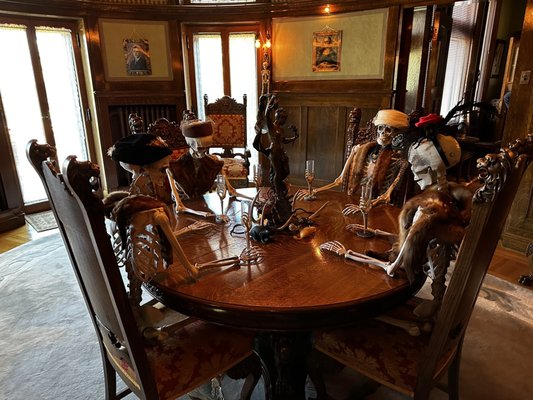 MAGIC CHEF MANSION - Updated June 2025 - 71 Photos - 3400 Russell Blvd ...