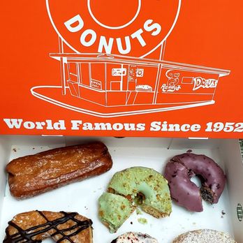RANDY’S DONUTS - Updated August 2024 - 93 Photos & 38 Reviews - 4805 ...