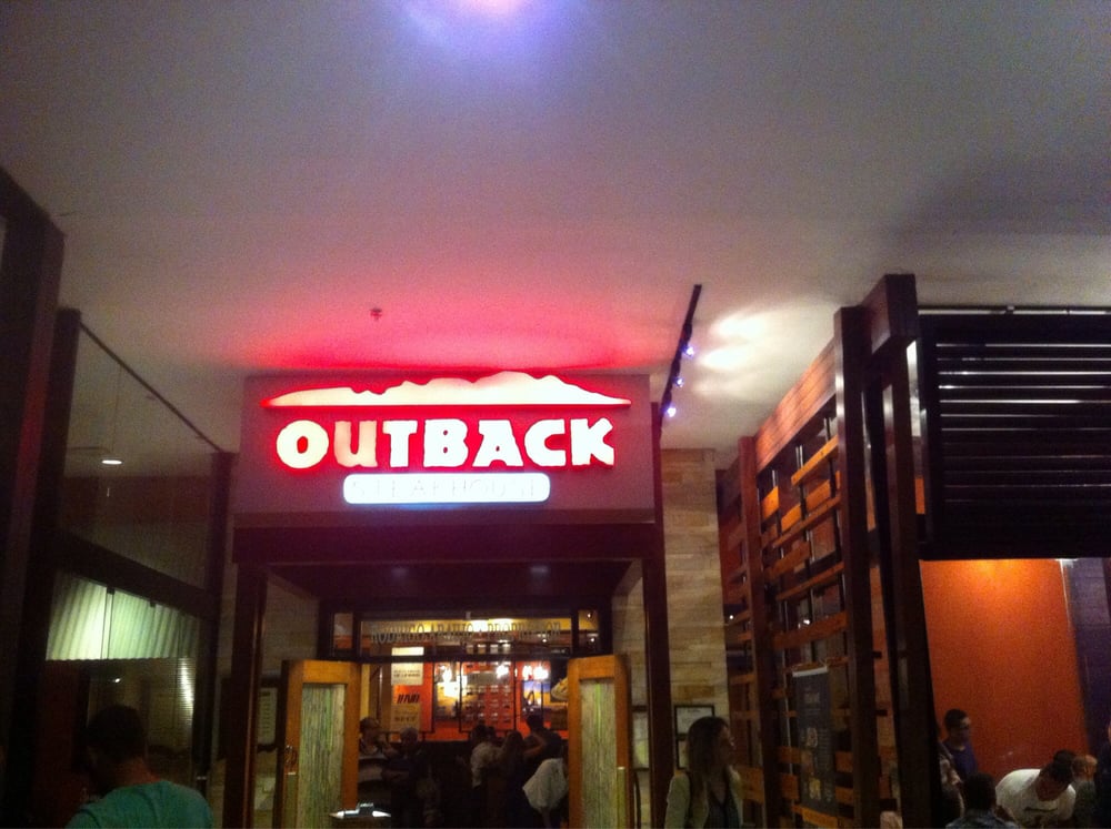 OUTBACK STEAKHOUSE - 12 Photos - Av. Pastor Martin Luther King Jr, 126 ...
