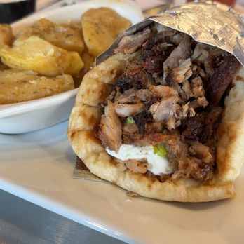 FOTIA GREEK TAVERNA - Updated June 2024 - 46 Photos & 40 Reviews - 401 ...