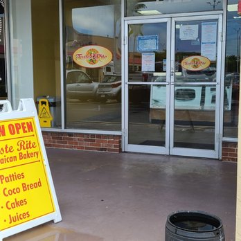 TASTE RITE JAMAICAN BAKERY - Updated May 2025 - 50 Photos & 46 Reviews ...