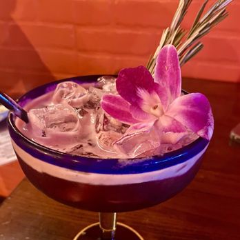 CHALES KITCHEN & CANTINA - Updated November 2025 - 80 Photos & 84 ...