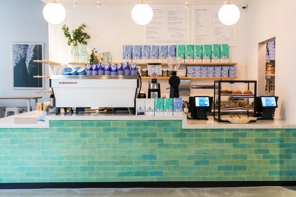 BLUESTONE LANE METRO CENTER COFFEE SHOP - 32 Photos & 12 Reviews - 600 ...