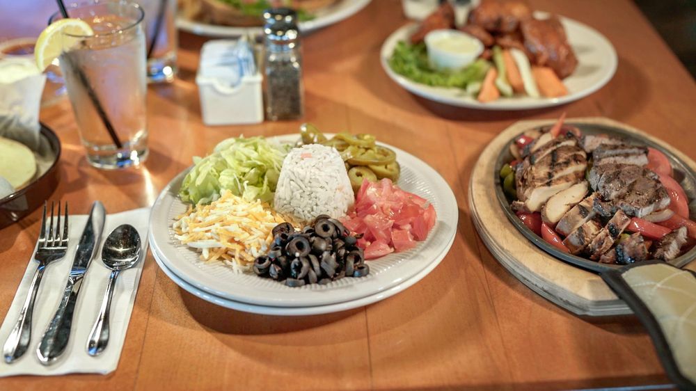 ARBOR TREE LOUNGE - 18 Photos & 71 Reviews - 3600 Plymouth Rd, Ann ...