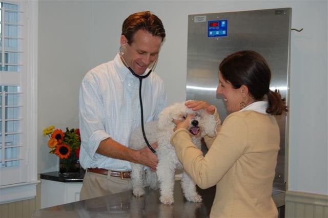 TWO RIVERS ANIMAL HOSPITAL - Updated 2024 - 19 Photos & 19 Reviews ...