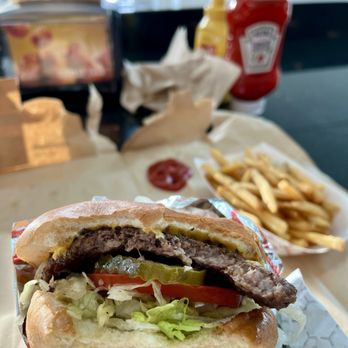SHULA BURGER - Updated August 2025 - 233 Photos & 314 Reviews - 100 ...