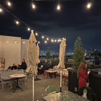 BAR GENEVIEVE - Updated June 2025 - 90 Photos & 25 Reviews - 730 E Market St, Louisville ...