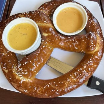 808 CRAFT HOUSE - Updated January 2026 - 276 Photos & 176 Reviews - 92 ...