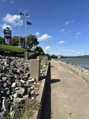 RISING SUN PARK - Updated October 2025 - 28 Photos - 210 S Front St ...