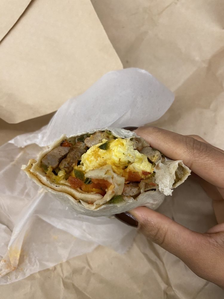 RHINO MARKET & DELI - Updated December 2024 - 35 Photos & 31 Reviews ...