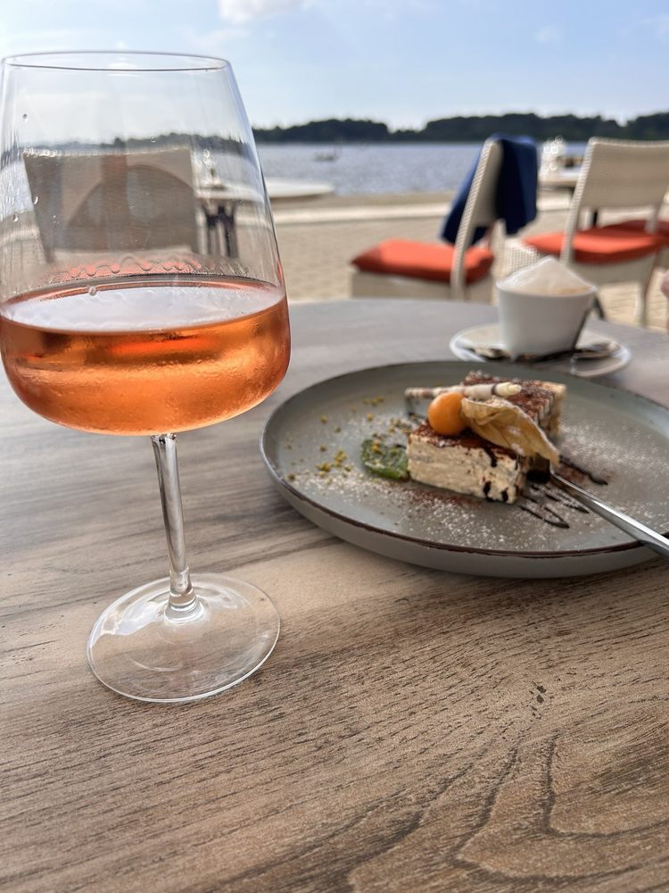 AL PORTO - Updated September 2024 - 15 Photos & 19 Reviews - Am Strande ...