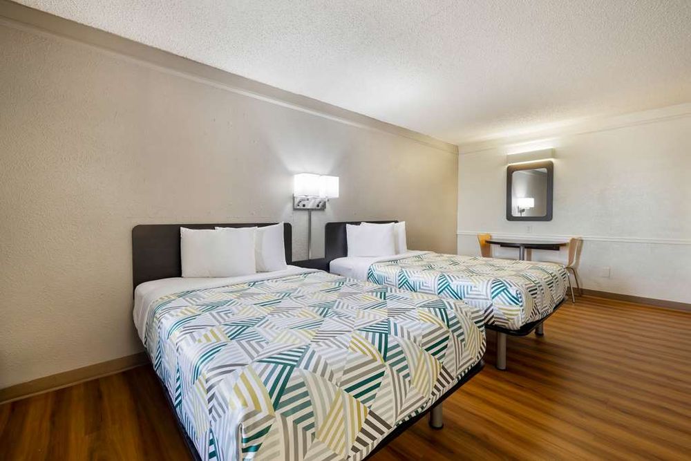 MOTEL 6 BEAUMONT MIDTOWN - Updated April 2025 - 121 Photos - 220 I-10 N ...