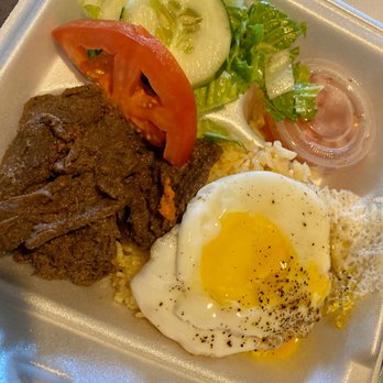 TAMBAYAN - Updated March 2024 - 154 Photos & 74 Reviews - 51 N 12th St ...