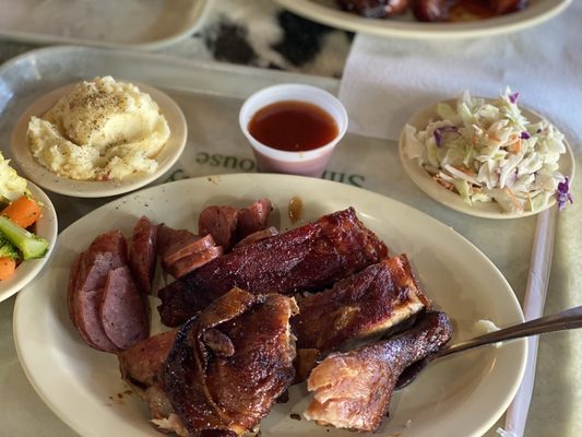 HARRIS COUNTY SMOKEHOUSE - Updated December 2025 - 96 Photos & 192 ...