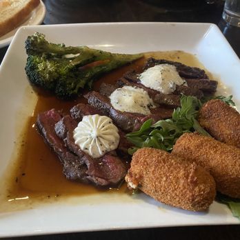 ITALIA TRATTORIA - Updated March 2025 - 263 Photos & 297 Reviews - 144 ...