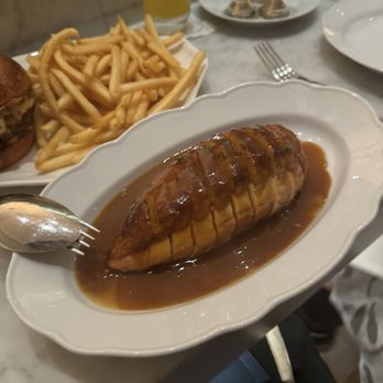 CAMPHOR - Updated March 2025 - 2102 Photos & 403 Reviews - 923 East 3rd ...