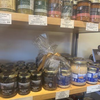 TRUFFLE QUEEN - Updated December 2025 - 201 Photos & 270 Reviews - 1524 ...